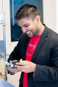 PSYONIC Launches the Ability Hand, a Bionic Hand You Can Arm Wrestle ...